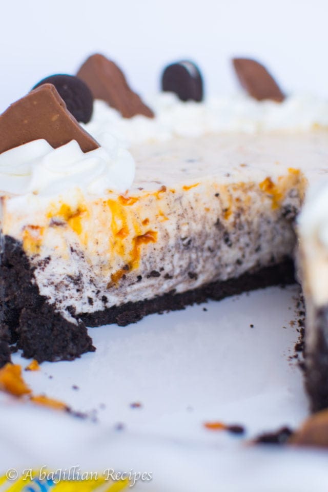 No-Bake Butterfinger Oreo Cheesecake - A baJillian Recipes
