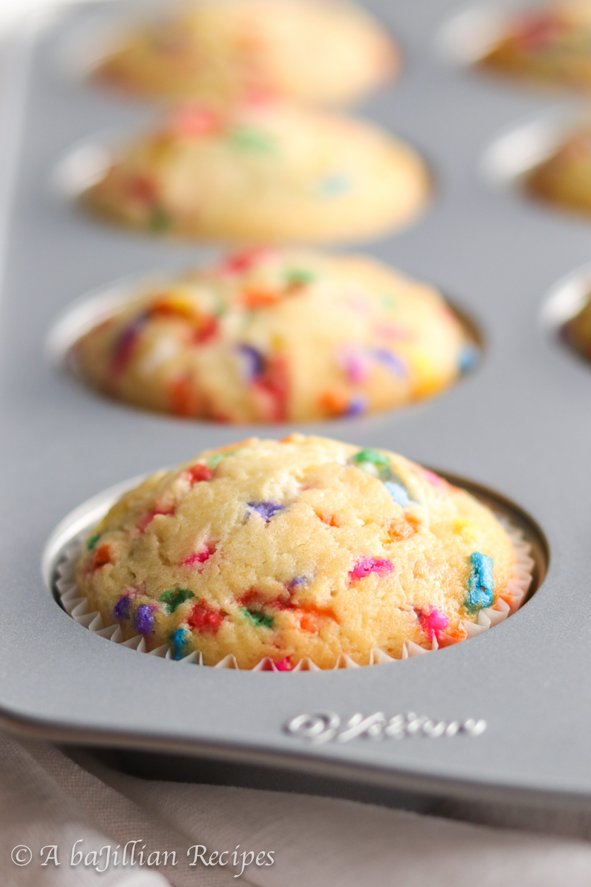 Funfetti Cupcakes - A baJillian Recipes