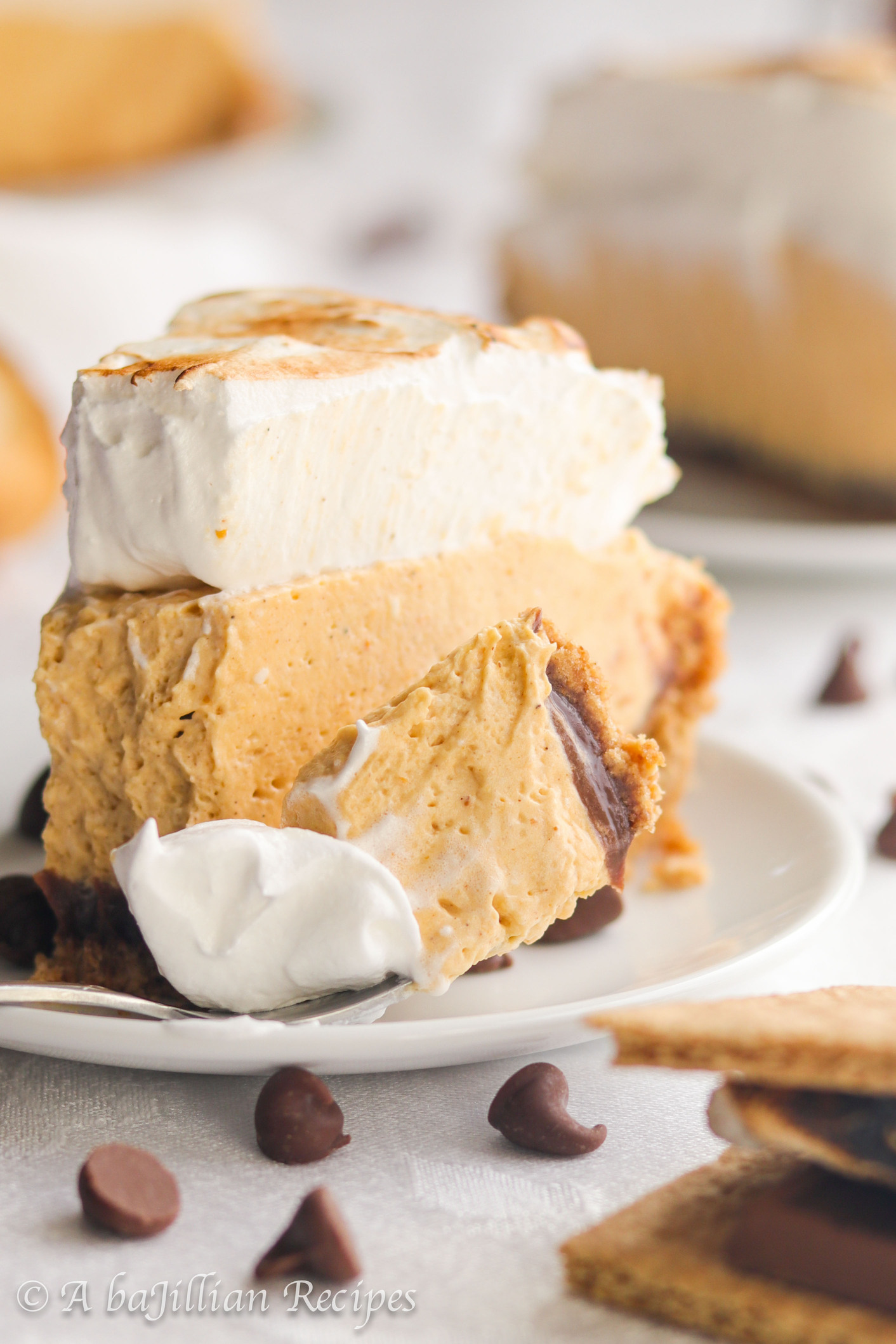 Pumpkin Smore Pie | A baJillian Recipes - A baJillian Recipes